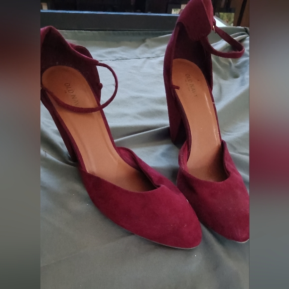 Old Navy | Shoes | Bordeaux Block Heels | Poshmark